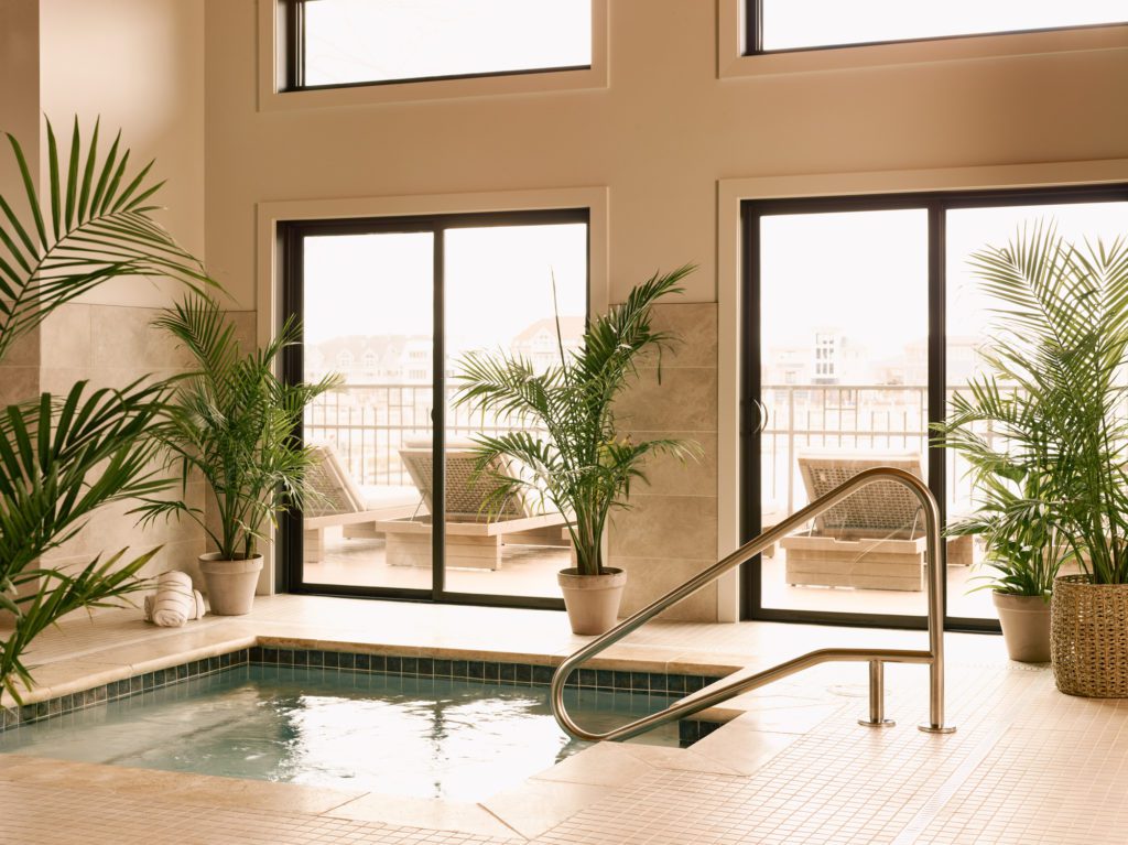 Harbor-Grand-Pool-Spa - The Harbor Grand