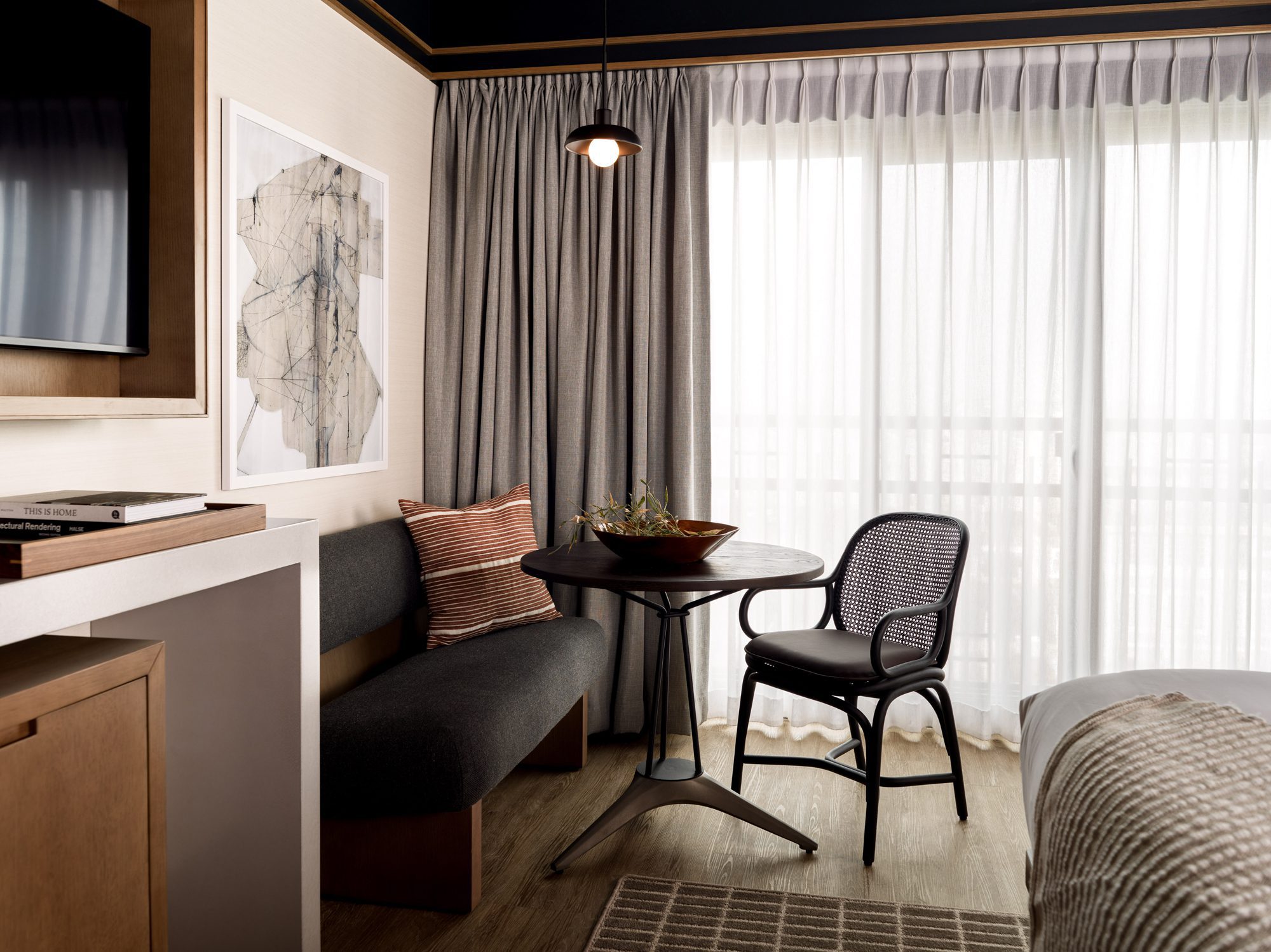 Harbor-View-King-Sitting-Area - The Harbor Grand